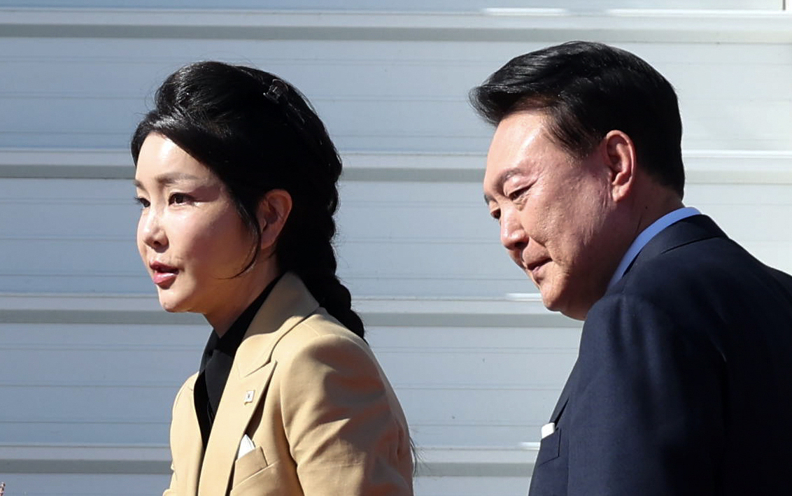 “사모님이 궁금하대요”, 김건희가 여론조사 지시하고 돈은 안 냈다: 슬로우레터 10월30일. - 슬로우뉴스.